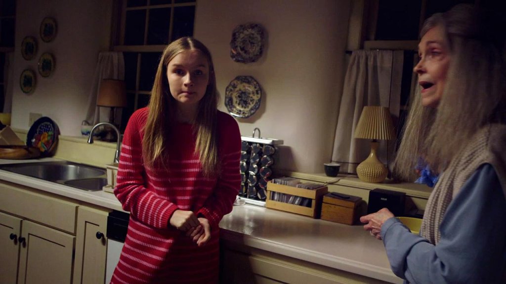The Visit / Extrait "Becca nettoie le four" VF – INTHEFAME